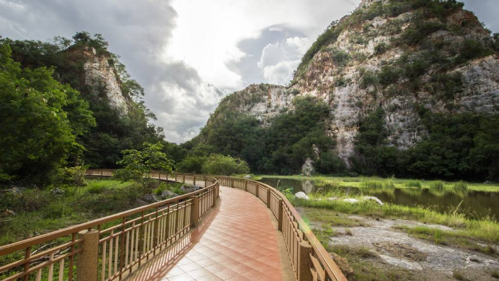 อุทยานหินเขางู - Hin Khao Ngu Park - Somjai Valley (สมใจ วัลเลย์)